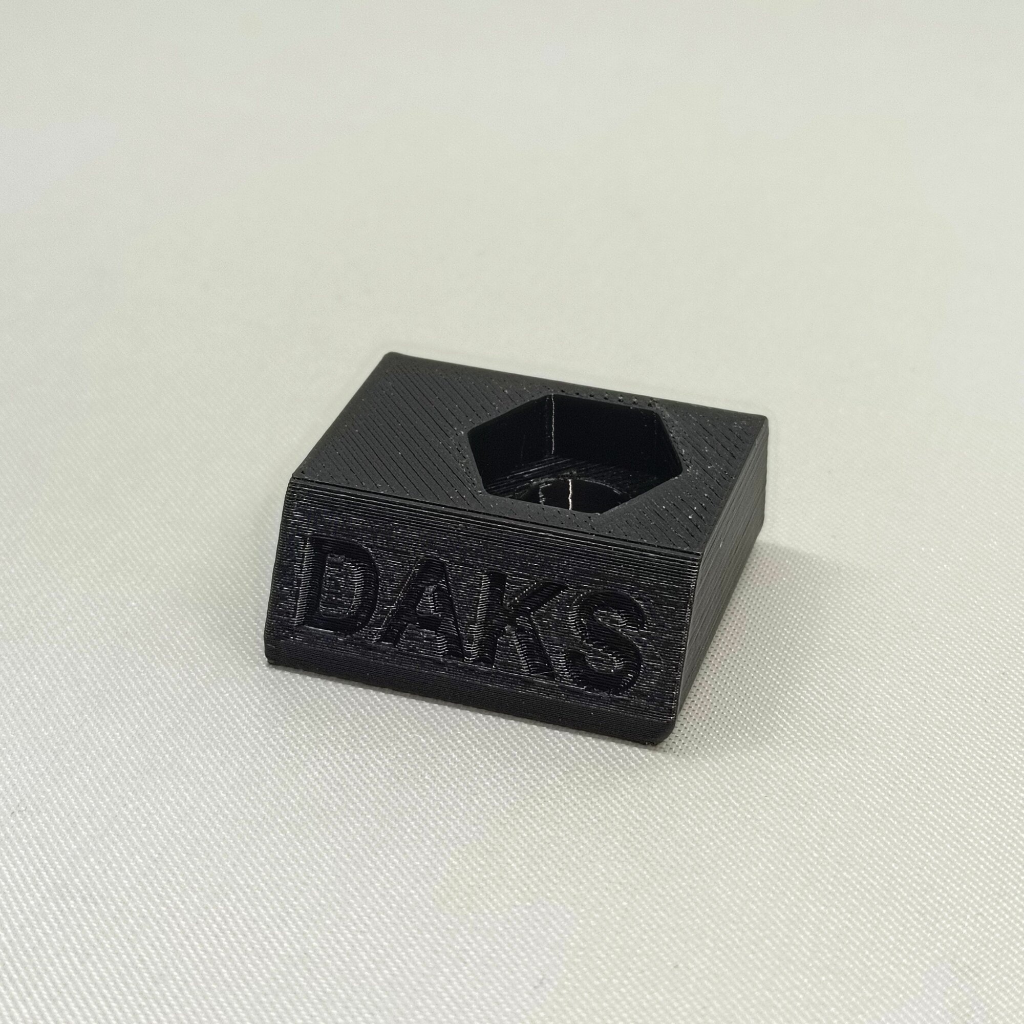 Промежуточный фиксатор боковой двери Ducato, надежное удержание сдвижной конструкции