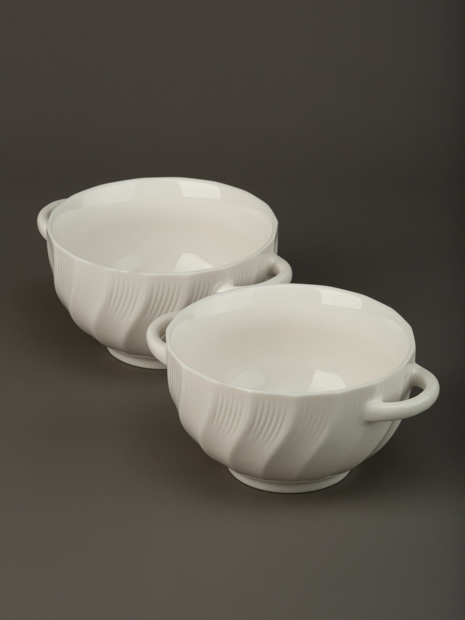 Бульонница 650мл фарфоровая - 2 штуки