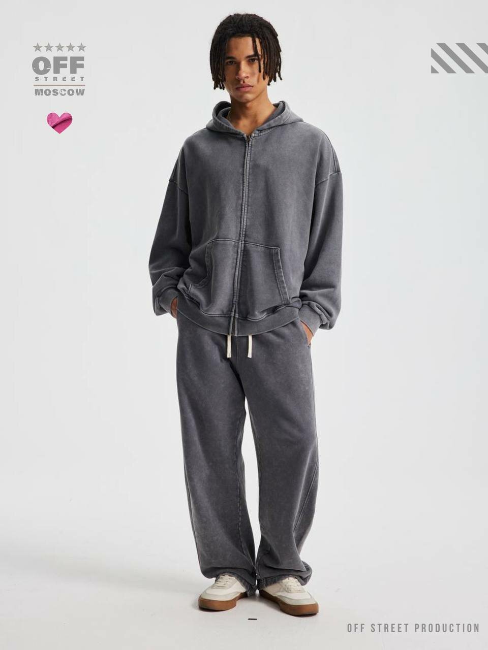 Толстовка спортивная