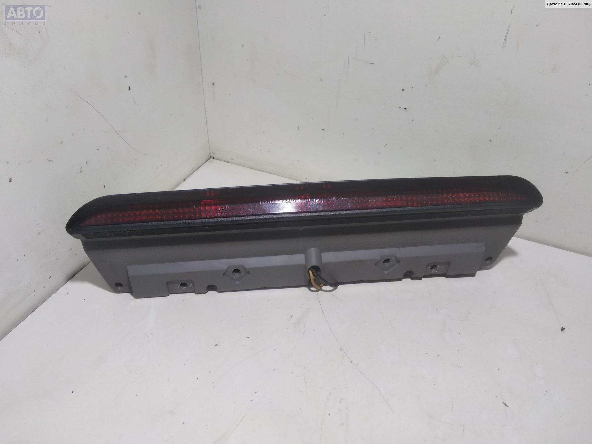 Фонарь стоп-сигнал Subaru Forester (1997-2002)