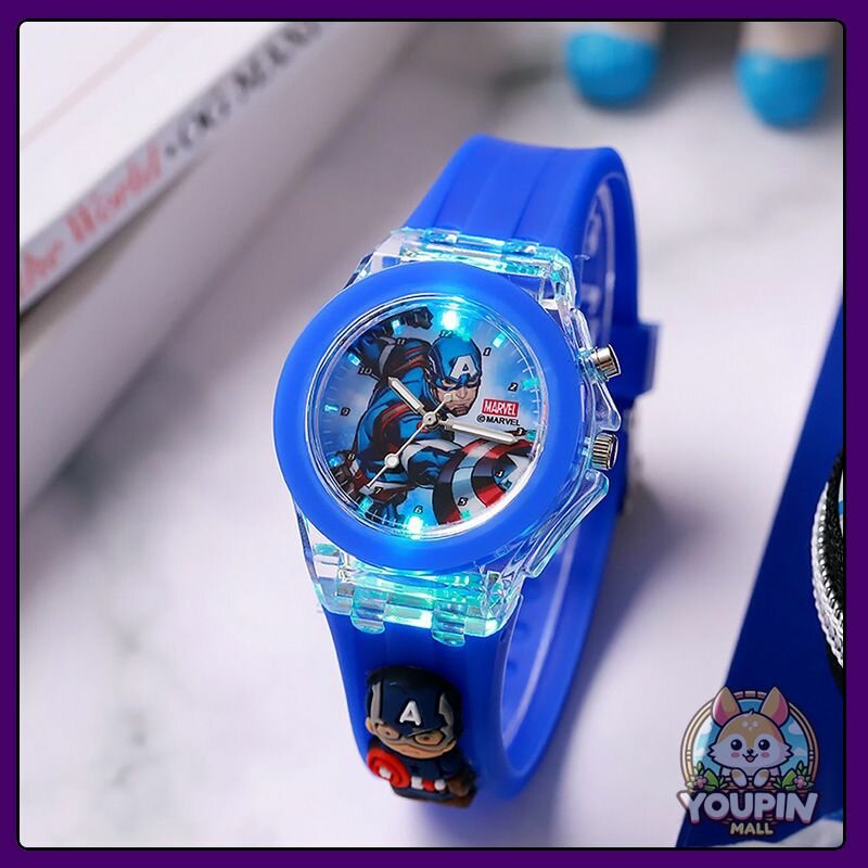Детские часы на кварцевом механизме с силиконовой ремешкой, на которых изображены мультфильмовые персонажи Марвел и которые светятся в темноте