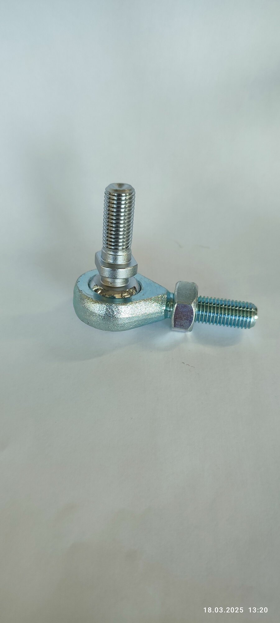 Наконечник рулевой тяги, правая резьба (LU052426)