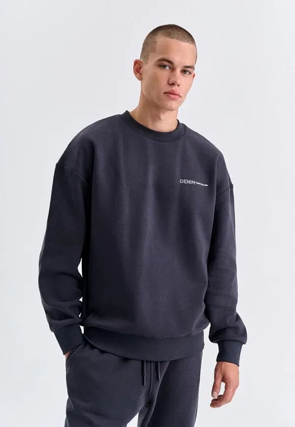 Свитшот Relaxed