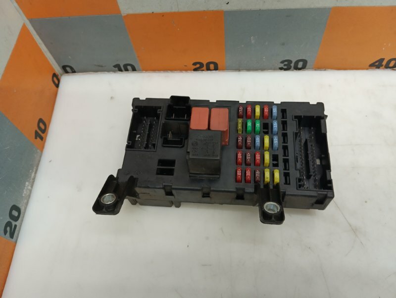 Б/У Фиат Альбеа Блок предохранителей Fiat Albea 2010 178 287943 Fiat/Alfa/Lancia арт. 51752207