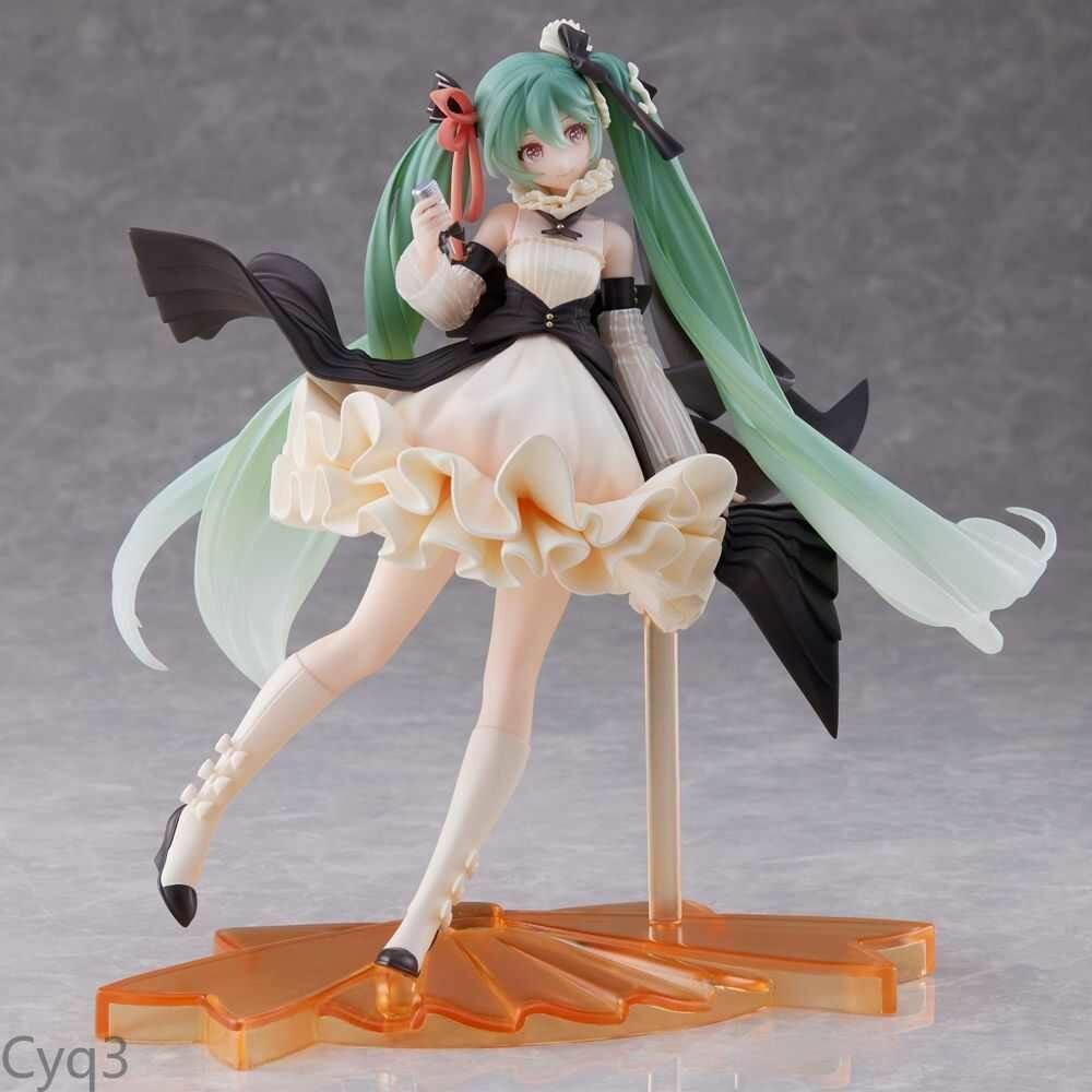 Фигурка Хацунэ Спящая / Miku Hatsune 21CM