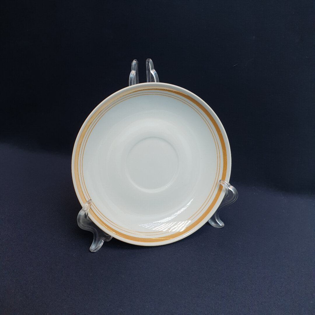 Блюдце чайное, Дулево, фарфор, люстр. Винтаж, СССР.