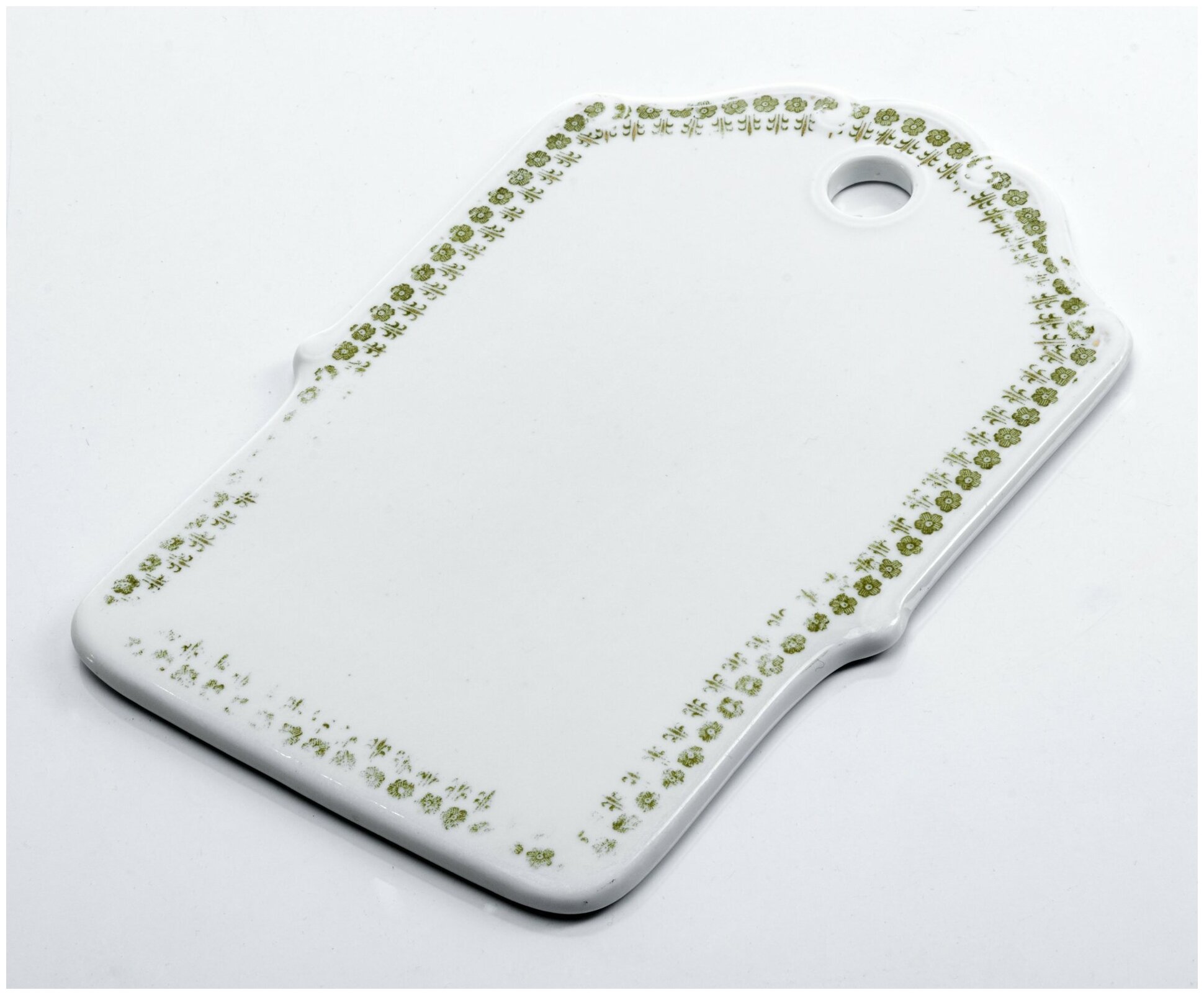 Доска сырная с цветочным орнаментом вдоль борта, фарфор, деколь