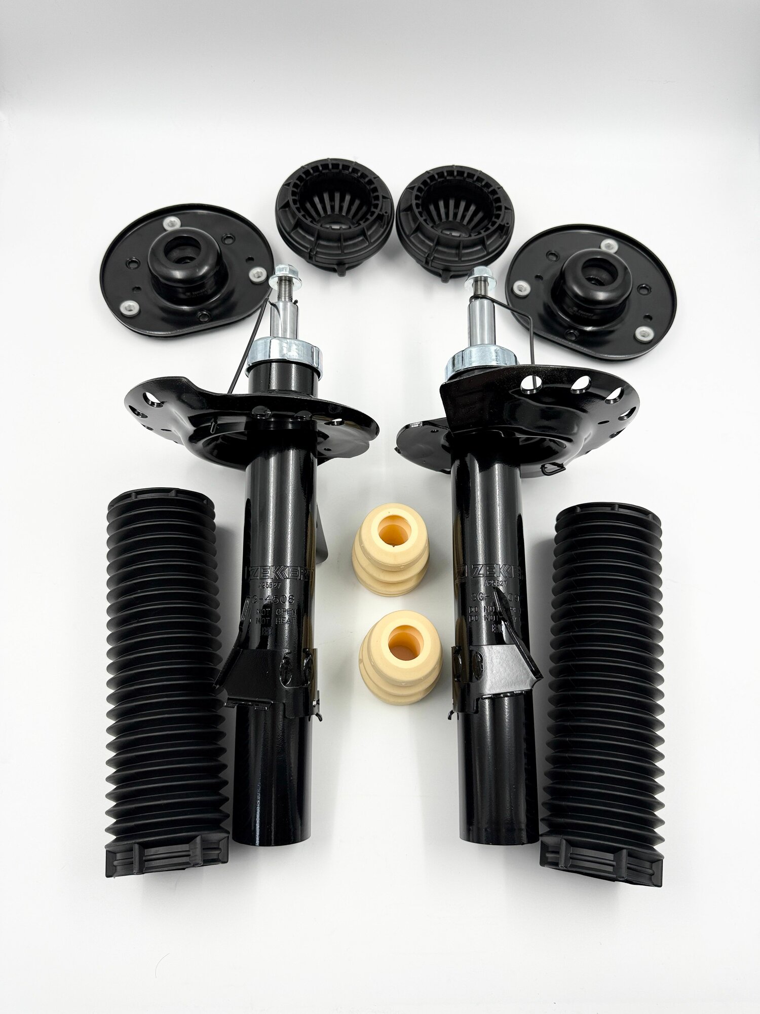 Амортизаторы ZEKKERT передней подвески Ford Mondeo IV, опоры с подшипниками, пыльники с отбойниками, к-кт.