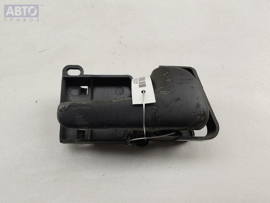 Ручка двери внутренняя задняя правая Volkswagen Passat B4