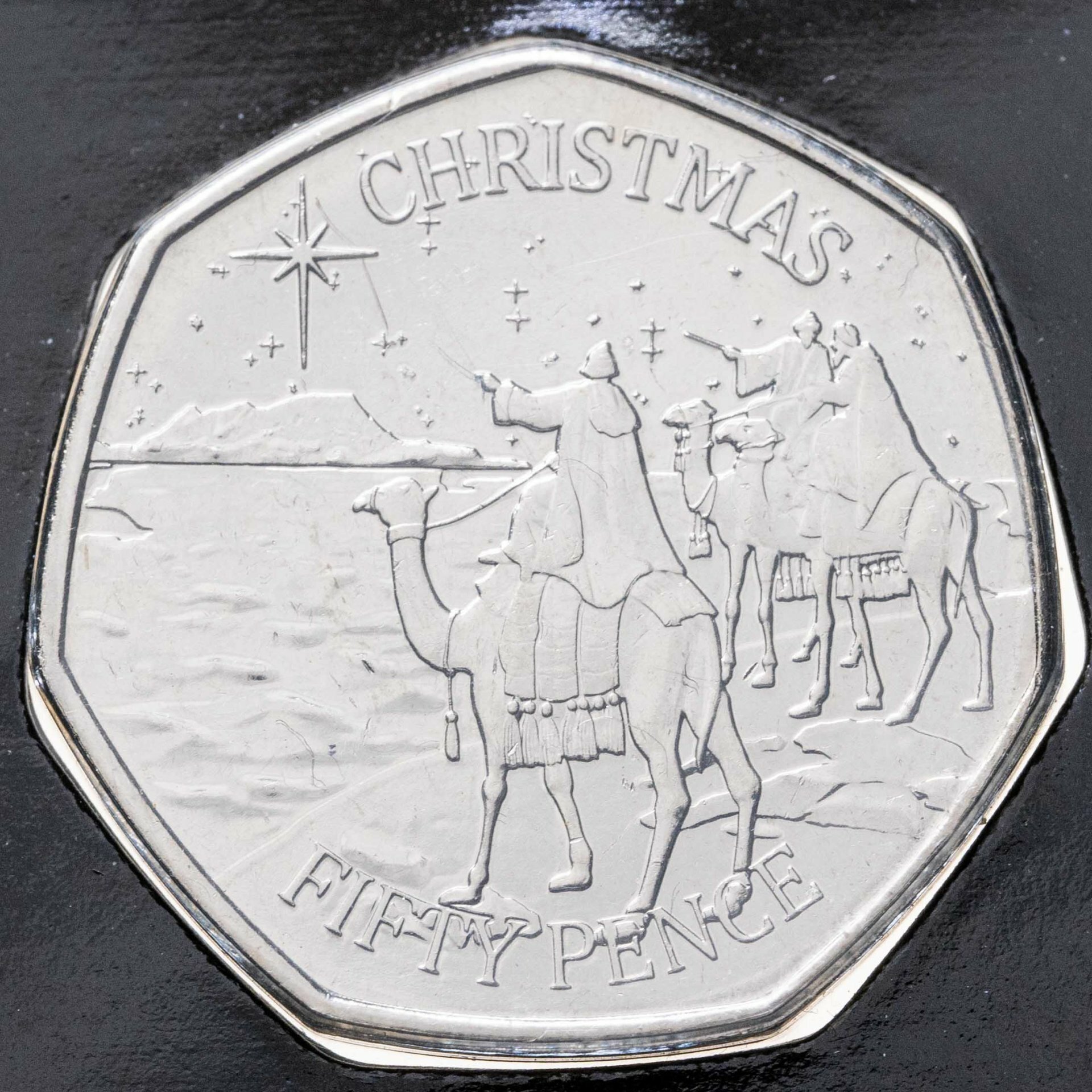 Гибралтар 50 пенсов pence 2022 "Рождество" в коинкарте, Мельхиор медь-никель, в сохранности BUNC