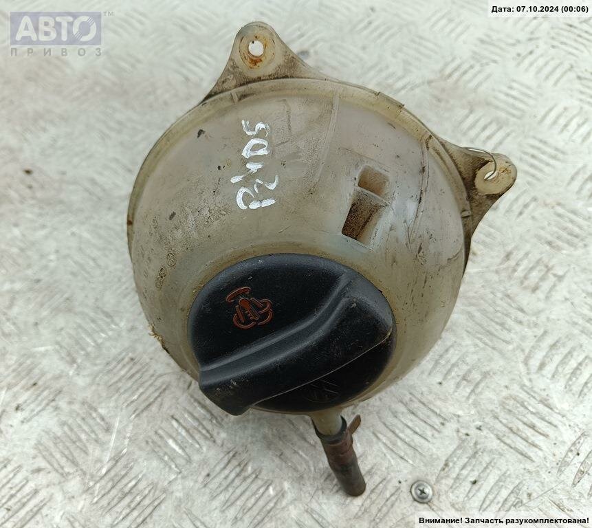 Бачок расширительный Volkswagen Golf-3