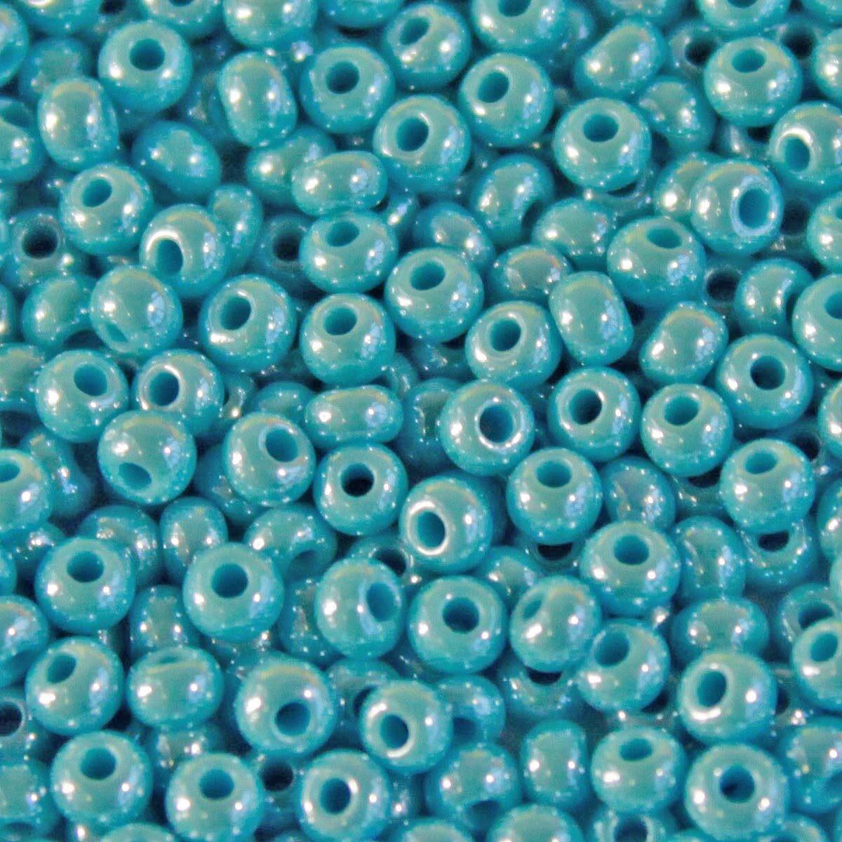 Бисер Preciosa 68030 непрозрачный бирюзовый перламутровый (10/0) 2.3 мм, 5 г, цена за 2 уп.