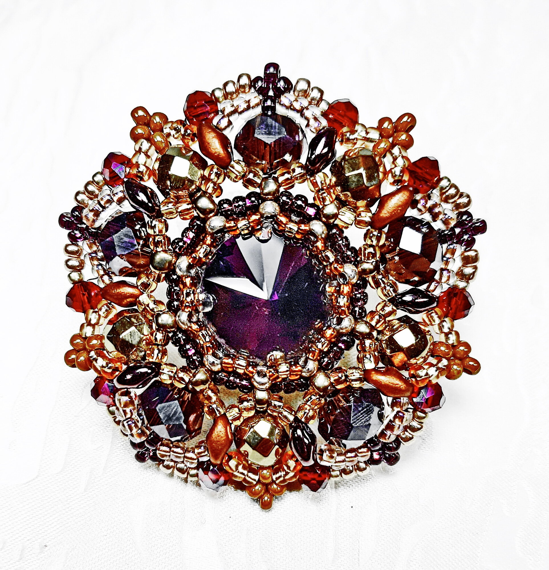 Брошь, горный хрусталь, бисер