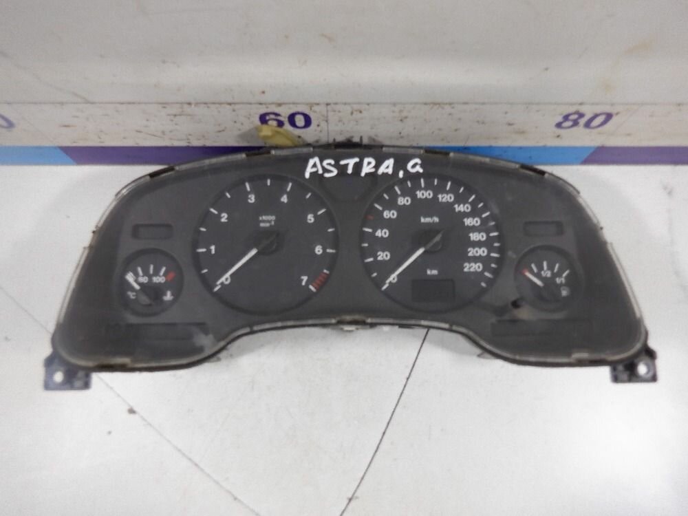 Панель приборов Opel Astra G