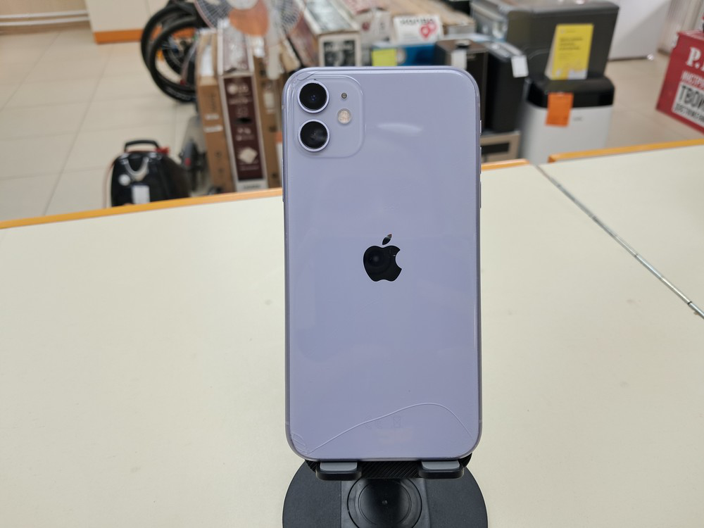Смартфон Apple iPhone 11, камера 12 Мп, экран 6,1", 4GB/64GB, 6 ядер, NFC, Bluetooth 5,0，фиолетовый, Б/У, Уценка