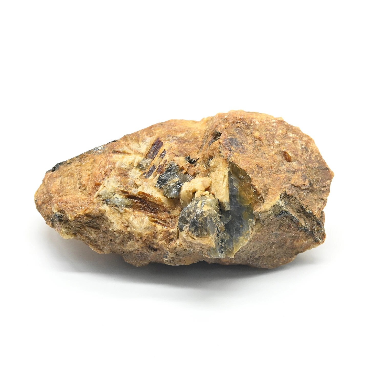 Корунд сапфир в породе 53*30*19мм, 34г .