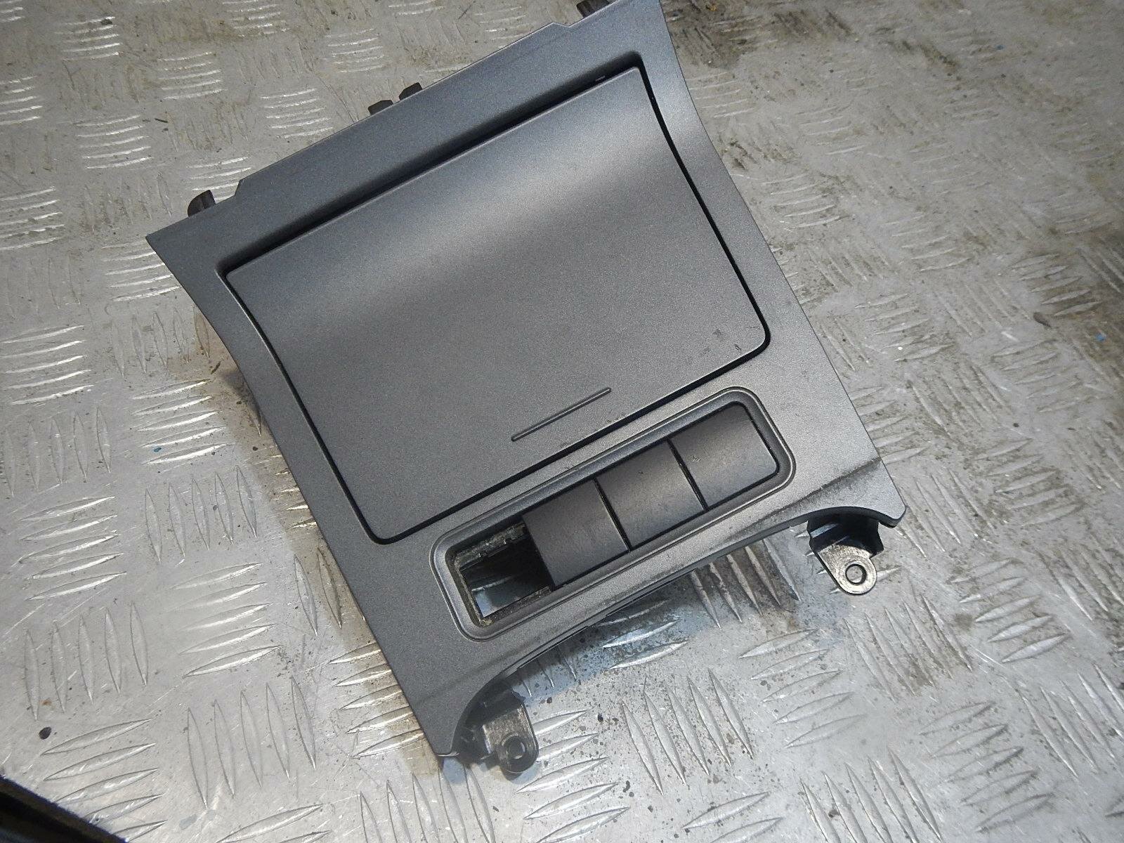 Б/У Пепельница, Volkswagen (Фольксваген)-JETTA (06-11) VOLKSWAGEN JETTA (06-11) В сборе. Потертости. 449705 VAG арт. 1K08...