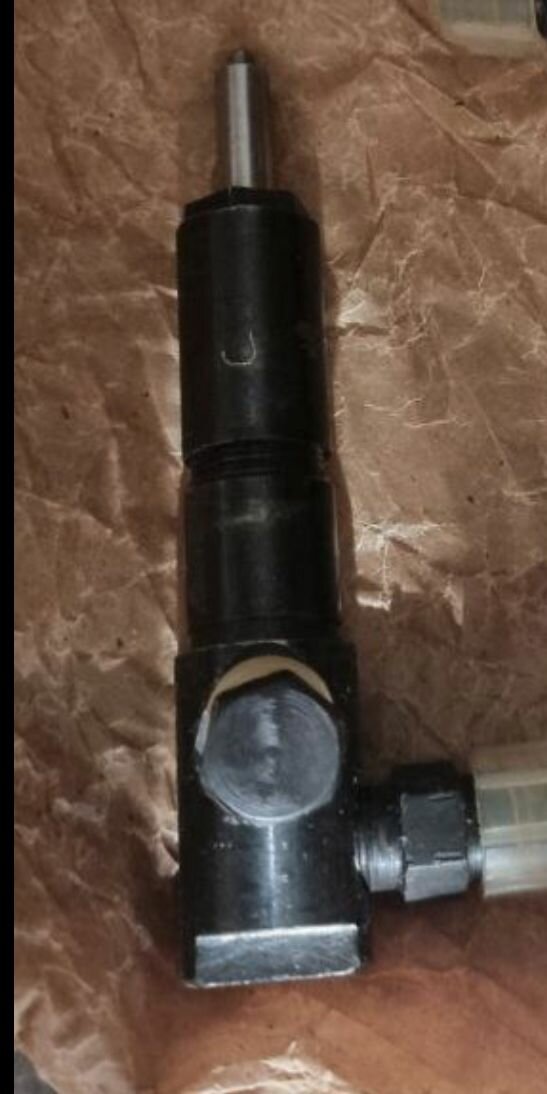 В2Ч форсунка топливная на двигатель для мини-трактора КМЗ-012Ч.