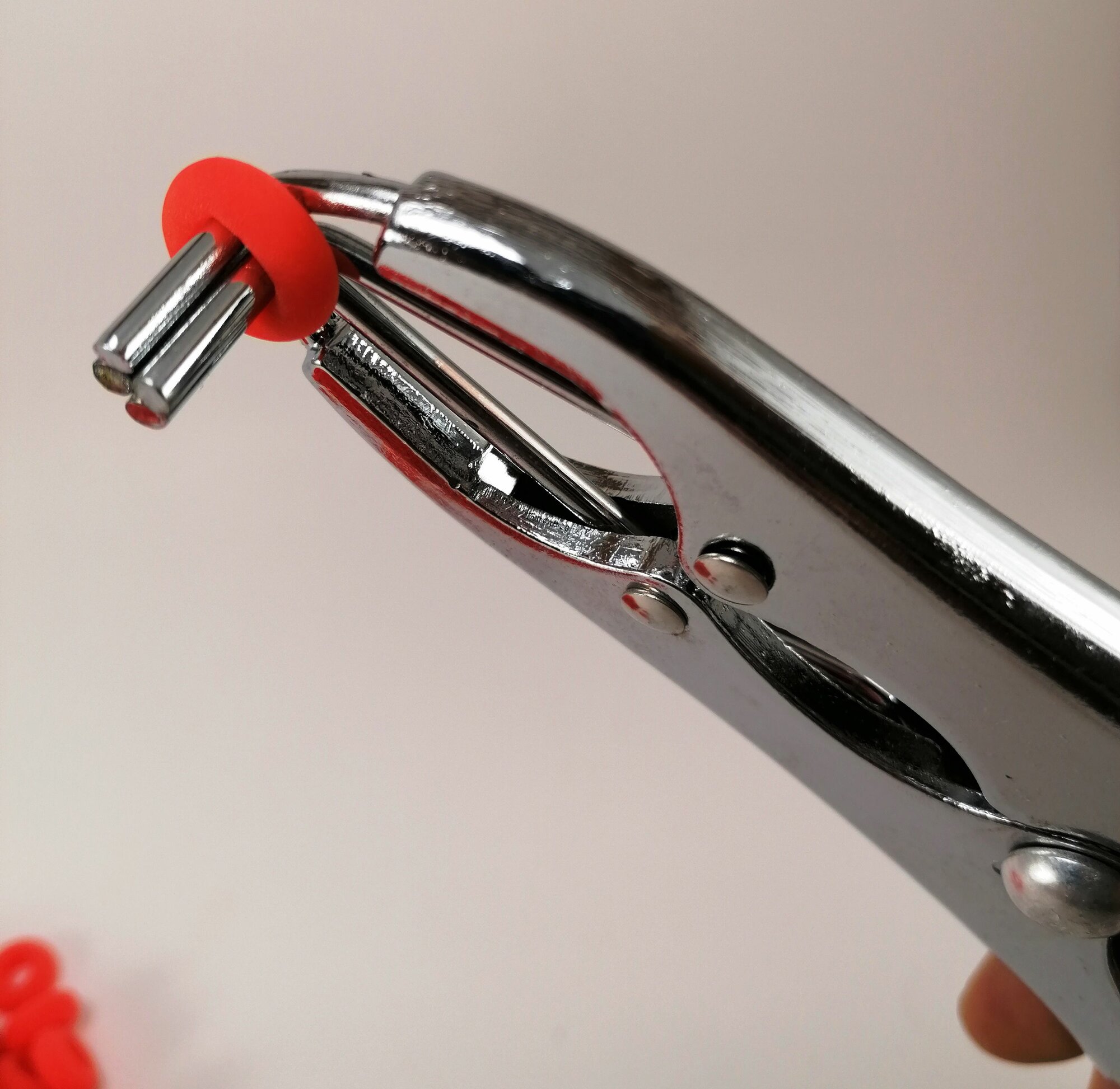 Эластратор для кастрации с 100 резиновыми кольцами надежный инструмент для овец, ягнят, козлят и баранов