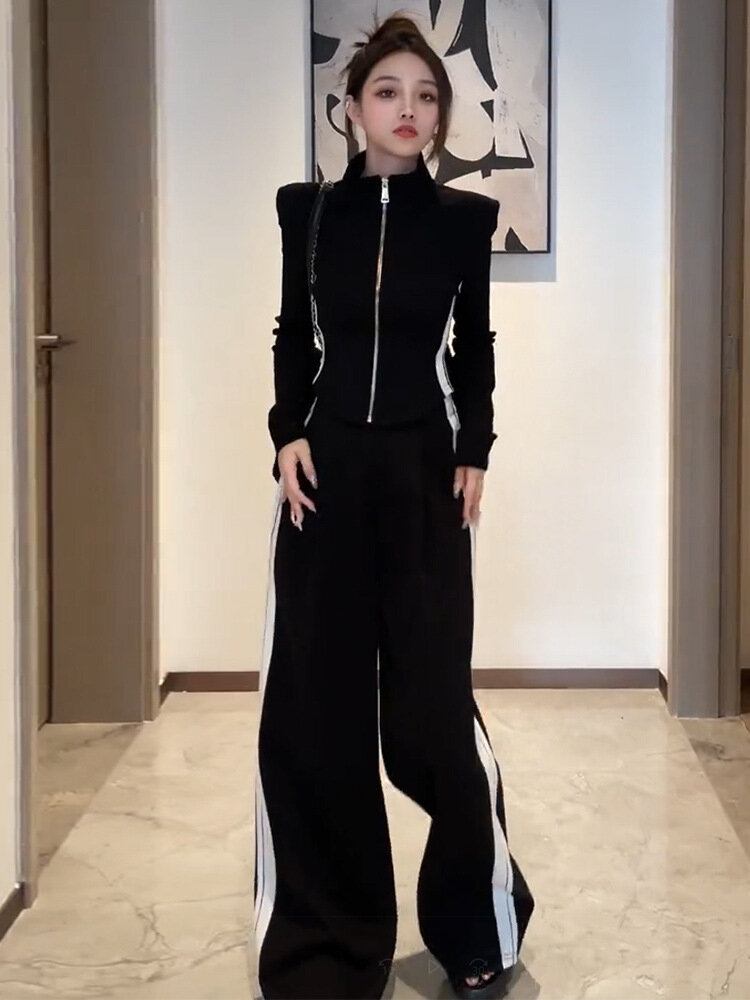 Комплект одежды