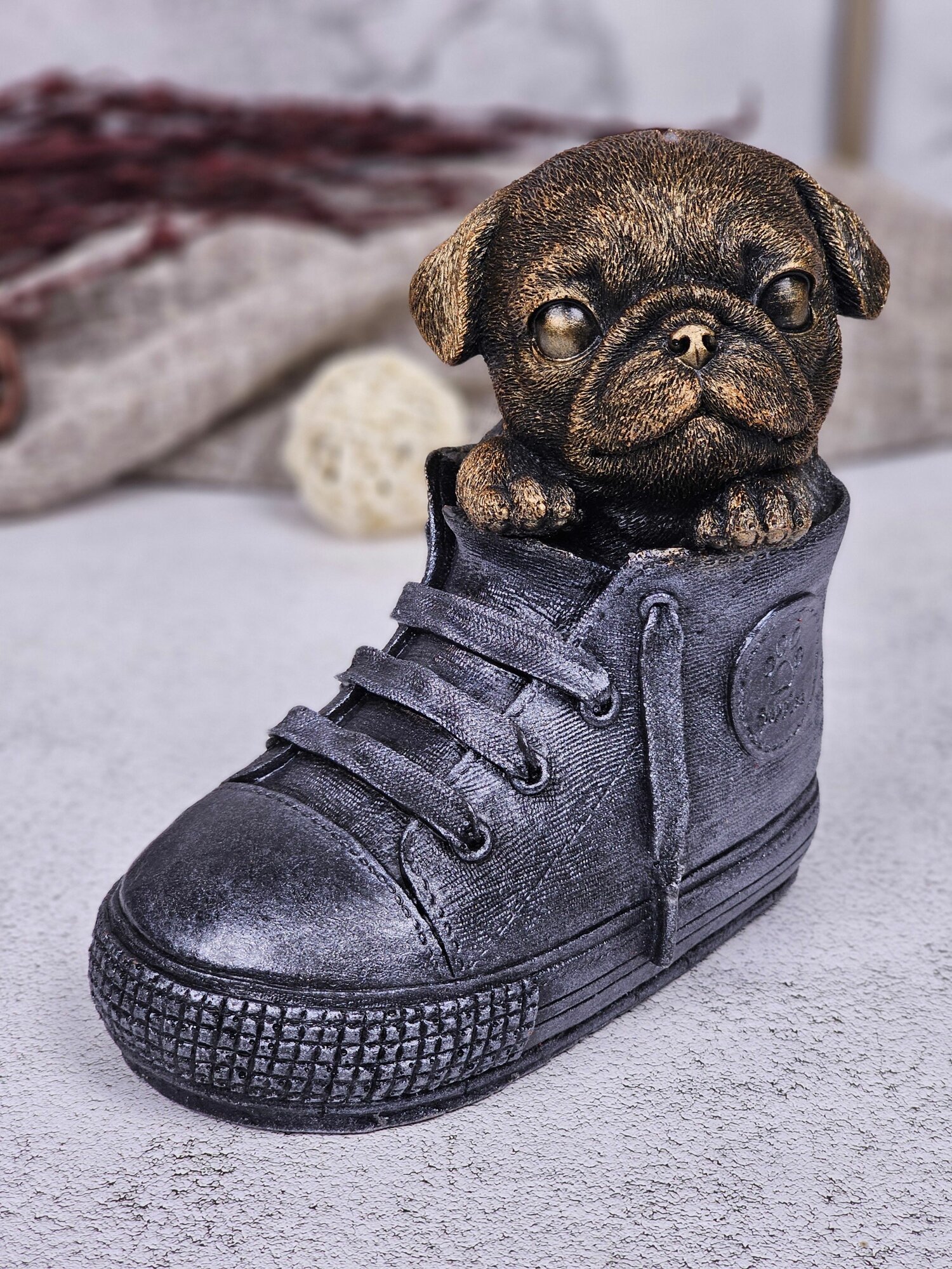 Статуэтка из искусственного камня (полистоуна) Мопс в Ботинке бронзово-серебристый