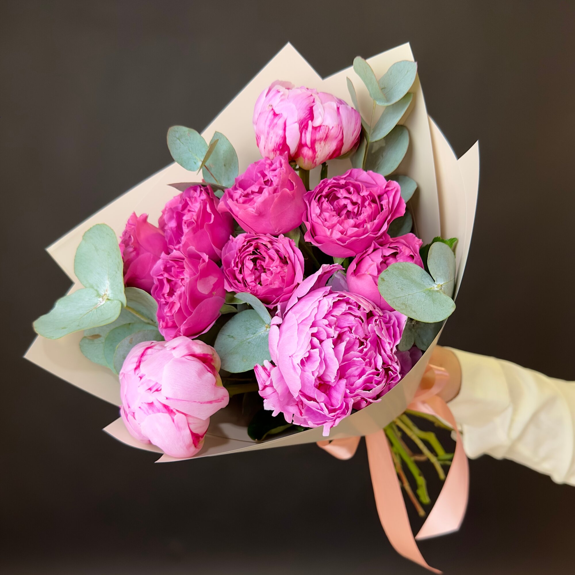 Букет цветов из пионов Кларанс мини