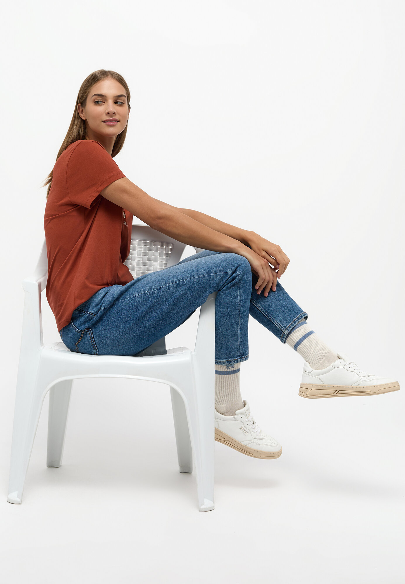 Джинсы мом Charlotte Tapered 