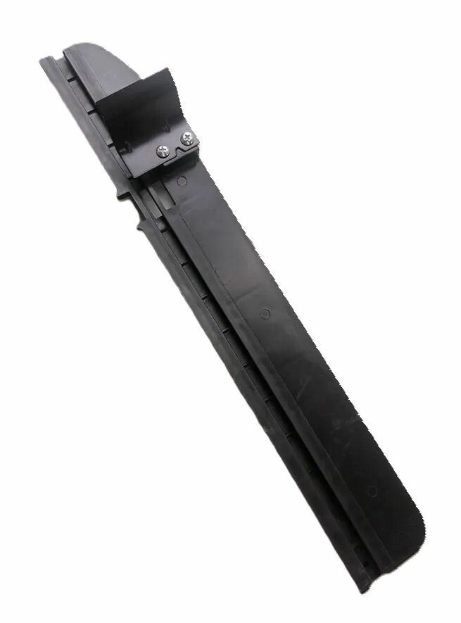 Фартук защитного кожуха бензокосы Champion T276-527 с ножом 70080120435
