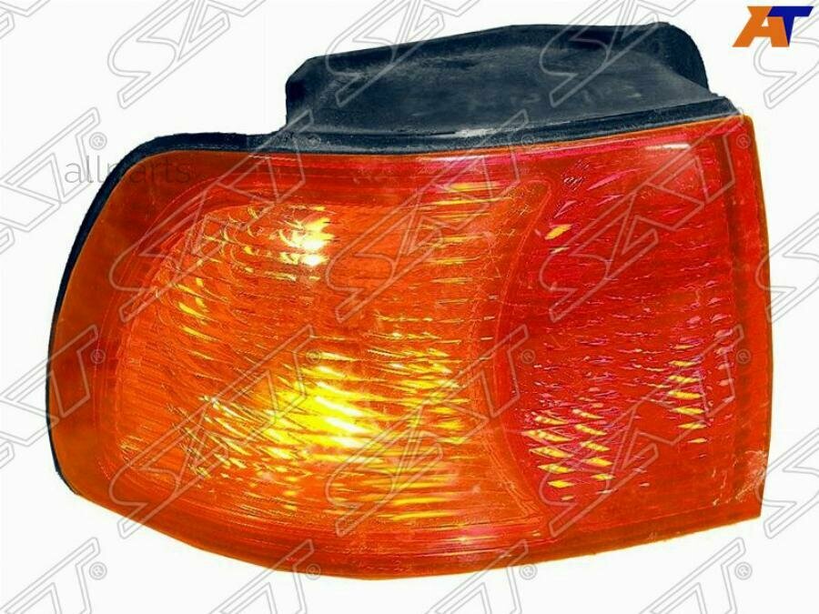 SAT ST-44-28L Фонарь задний Toyota Ipsum (SXM10) 98-01 (Слева)