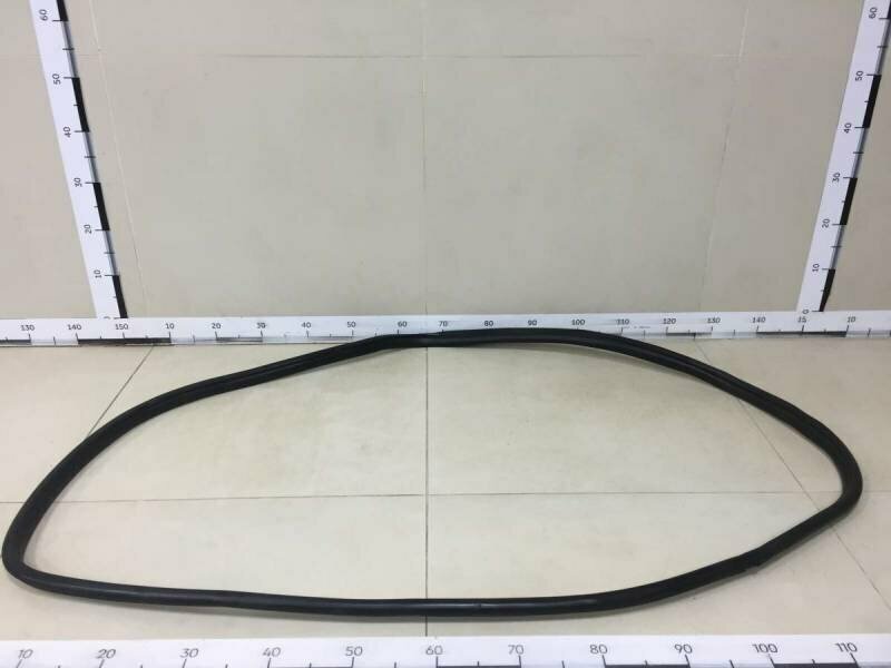 Уплотнитель проема двери задней правой Toyota Corolla E180 2013 кат.номер: 6233102280