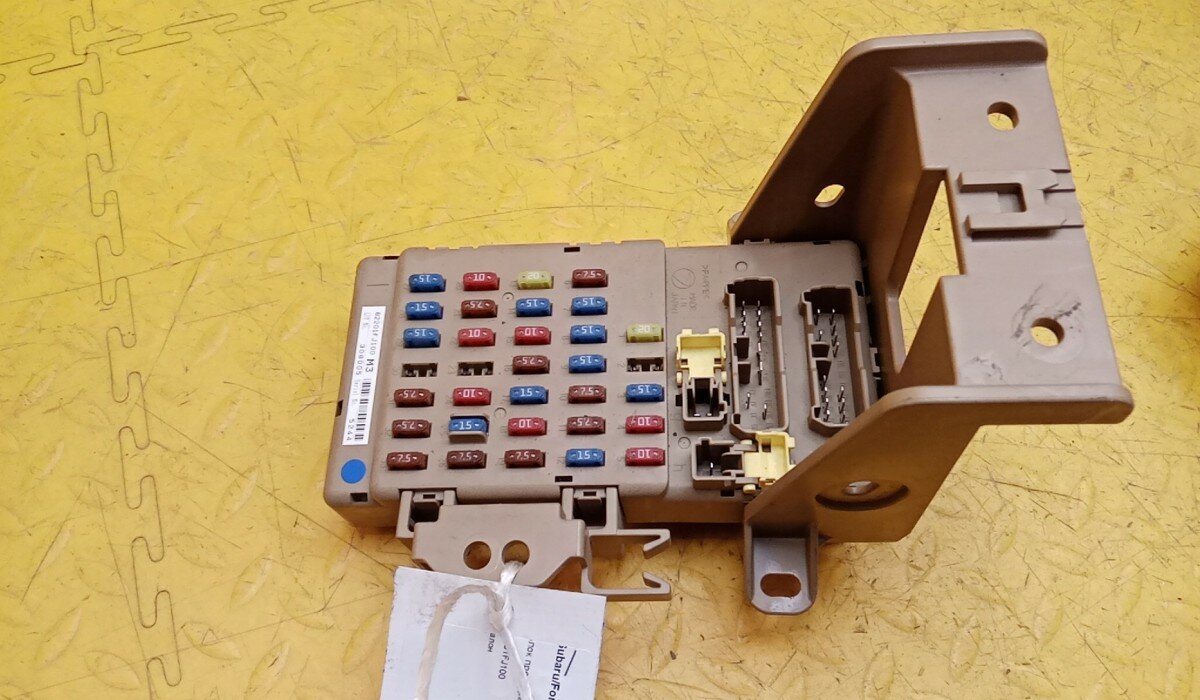 Блок предохранителей Forester (S13) Subaru 82201FJ100