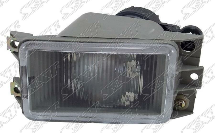 SAT ST4412000L Фара противотуманная (Слева) Volkswagen Passat 88-93