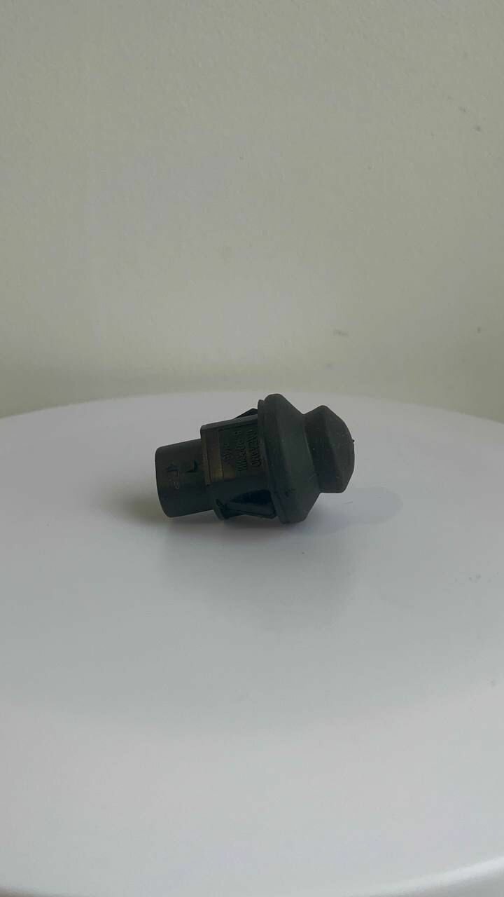 Кнопка, концевик двери ВАЗ 2190, 1118, 2123 Лада LADA Granta, Kalina, Vesta