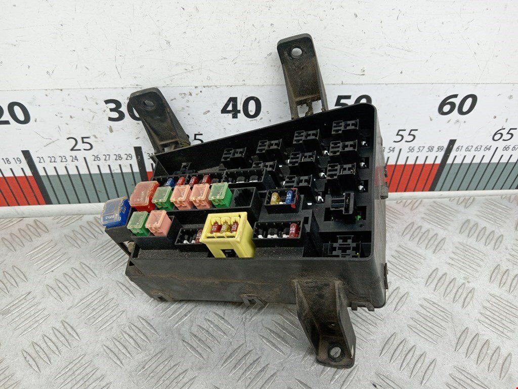 Блок предохранителей Mitsubishi Space_Star 1 MR301312 арт. 2173871