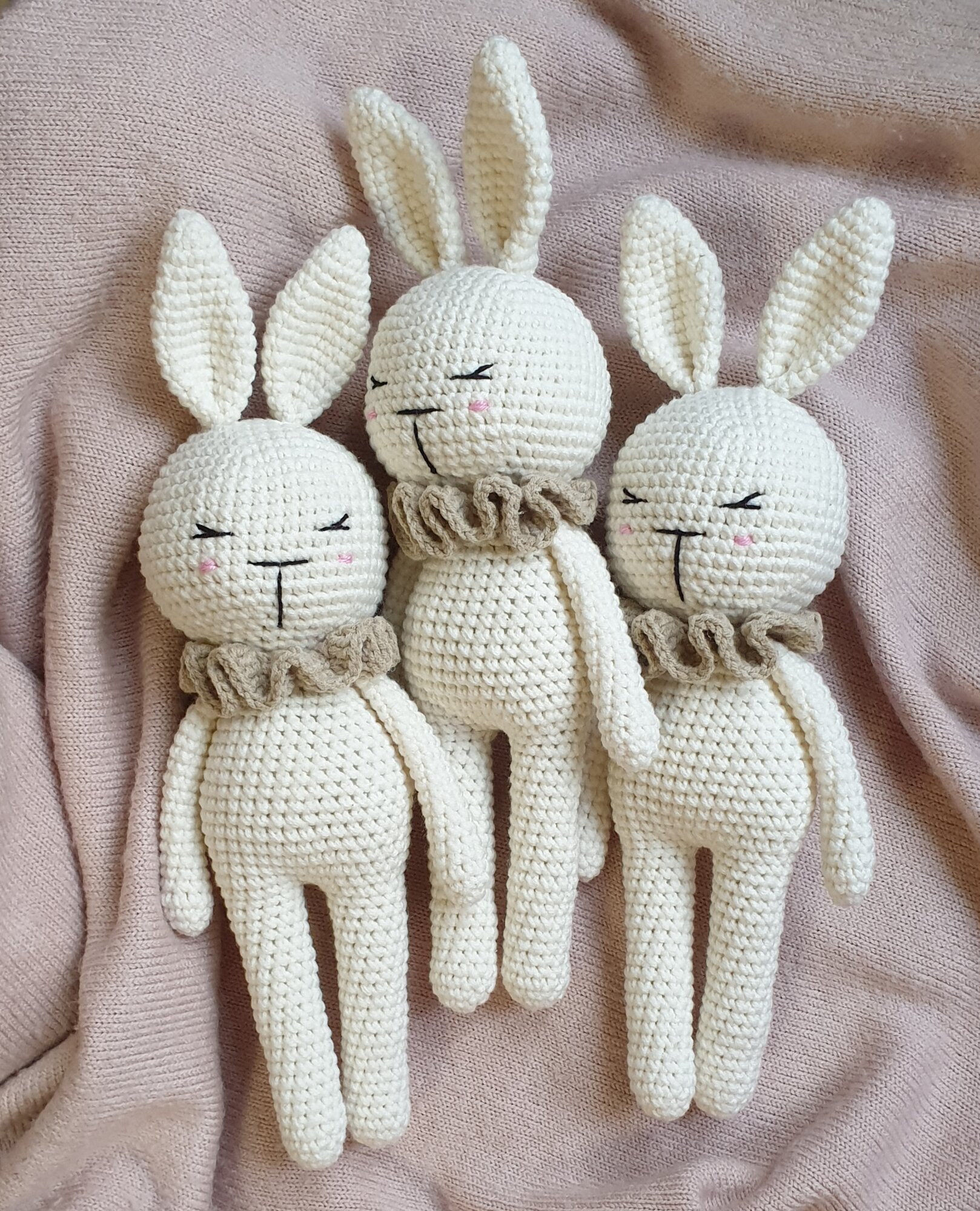 Вязаный зайчик