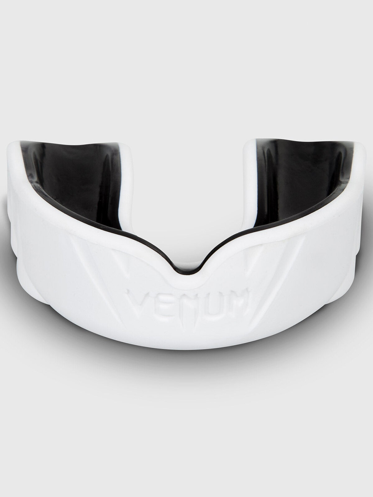 Капа боксерская Venum Challenger White/Black, чехол в комплекте