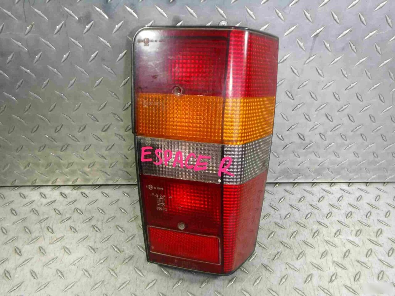 Фонарь задний правый Renault Espace I (1984—1991) 6025005531
