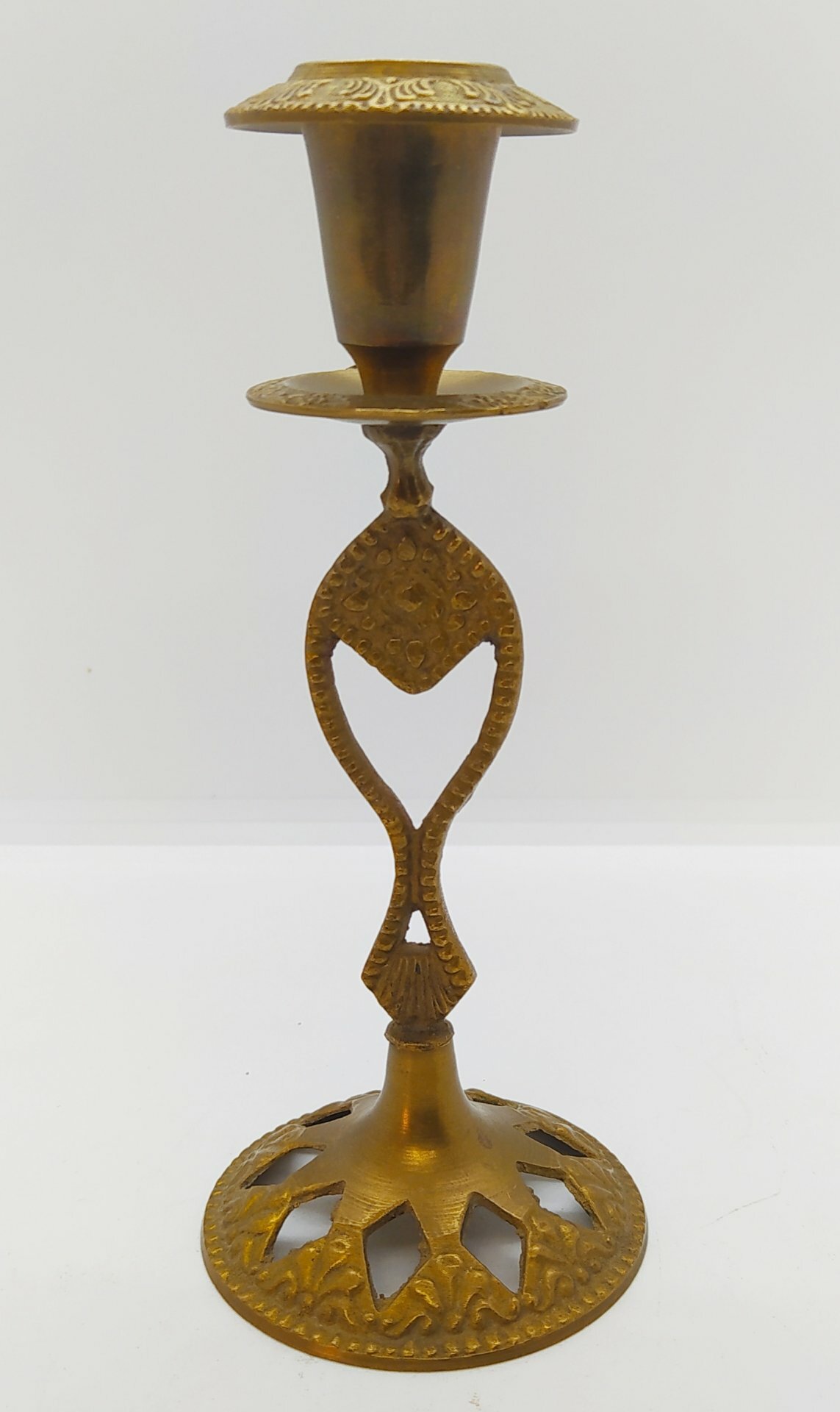 Подсвечник с фигурным основанием (на одну свечу), латунь, Индия, 1970-1990 гг.