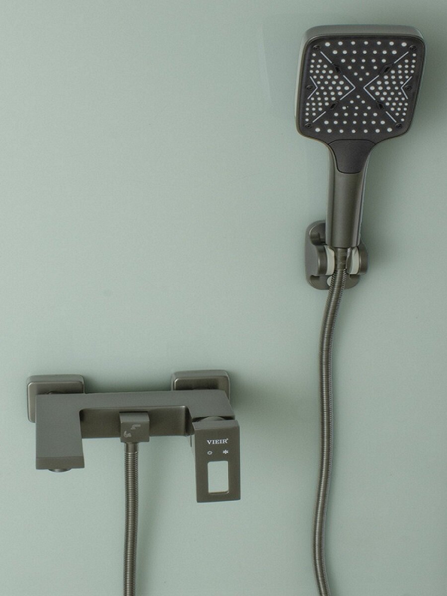 Смеситель для ванны и душа из латуни с лейкой и шлангом Vieir V193531-G графит