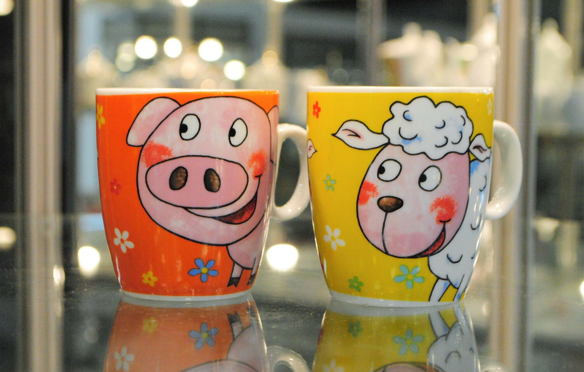 Набор из 2-х чашек фарфоровых, детских федерация 200 мл. "овечка и свинка", желтая и оранжевая