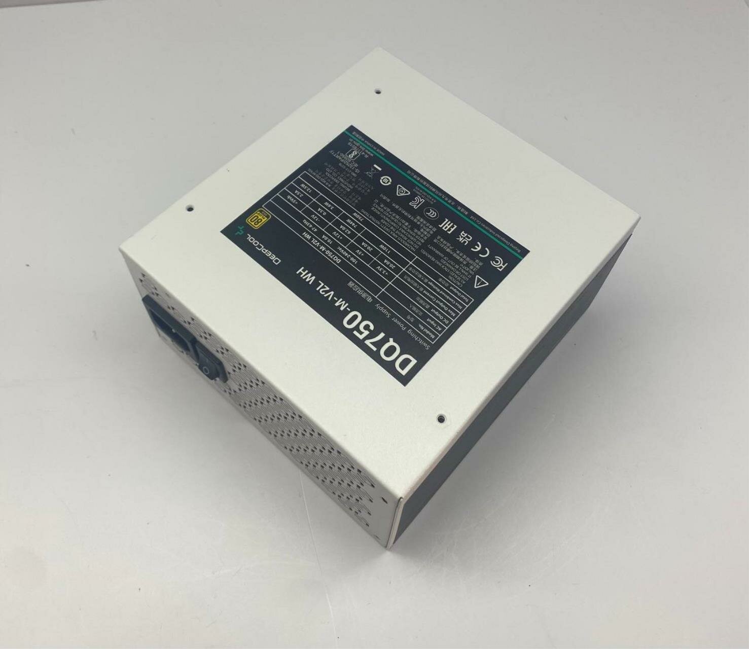 Блок питания DEEPCOOL DQ750 [DQ750-M-V2L WH] белый