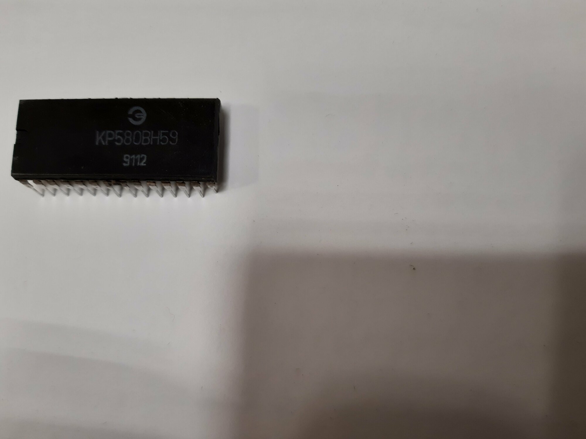 Микросхема КР580ВН59 (1988г) (упаковка 2 штуки)