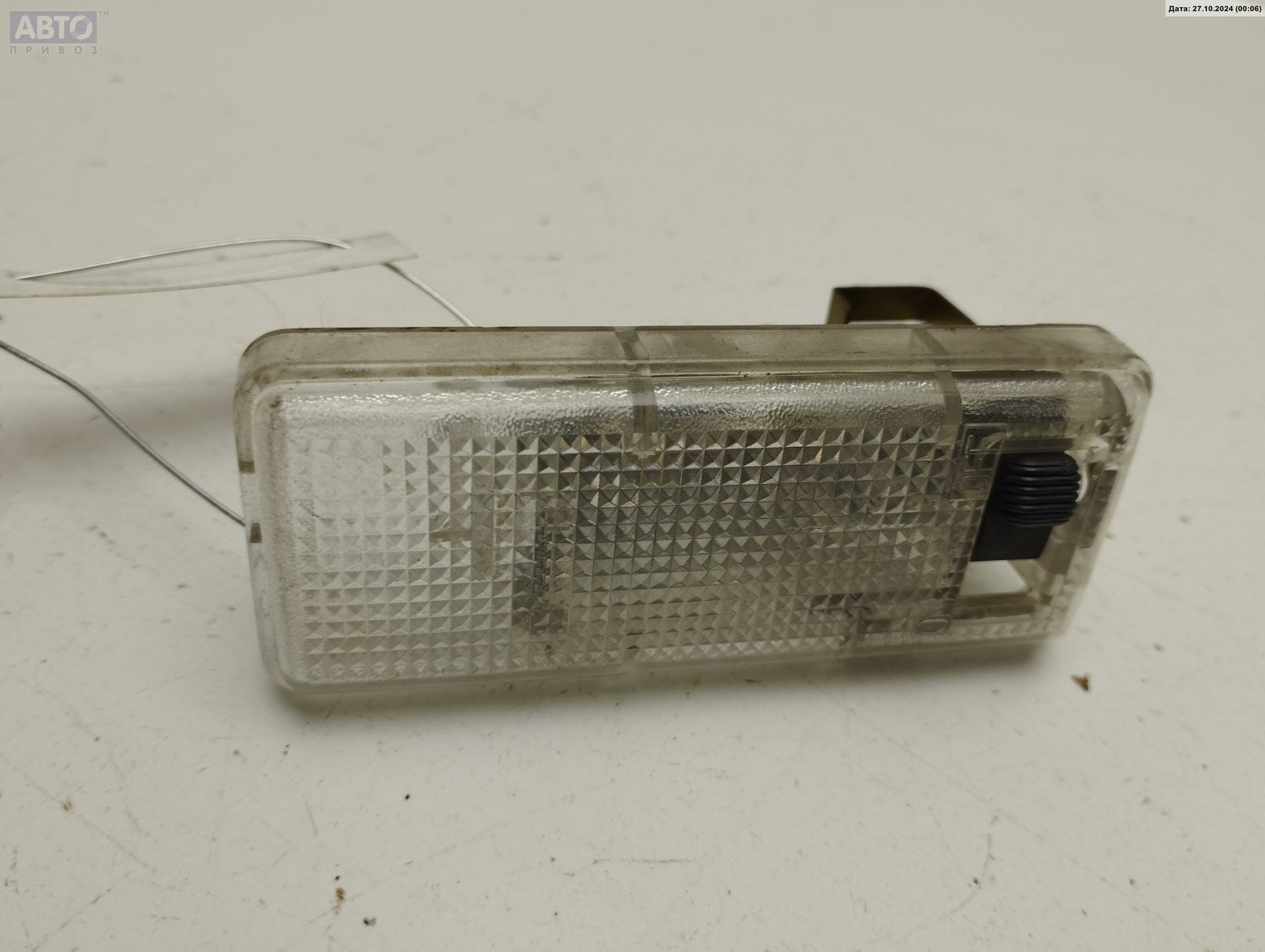 Фонарь салонный (плафон) Mazda Premacy