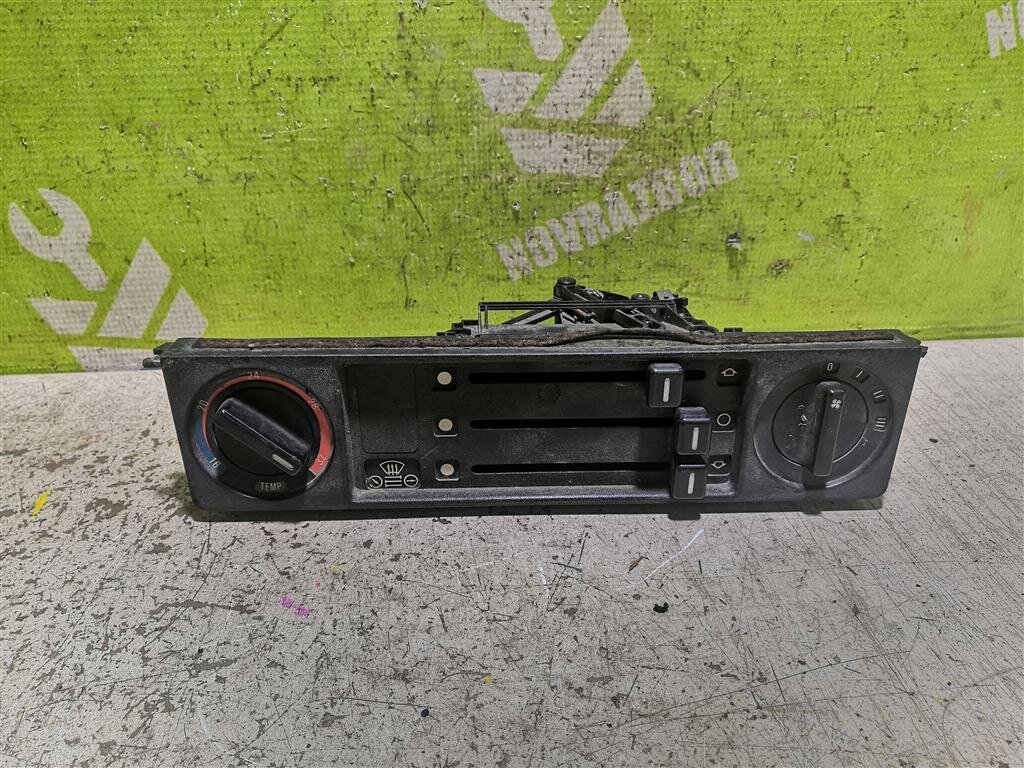 Блок управления печкой BMW 5-серия E28 81-87