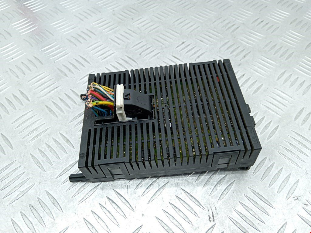 Блок управления светом BMW X3 (E83) 61313448669 арт. 1771916