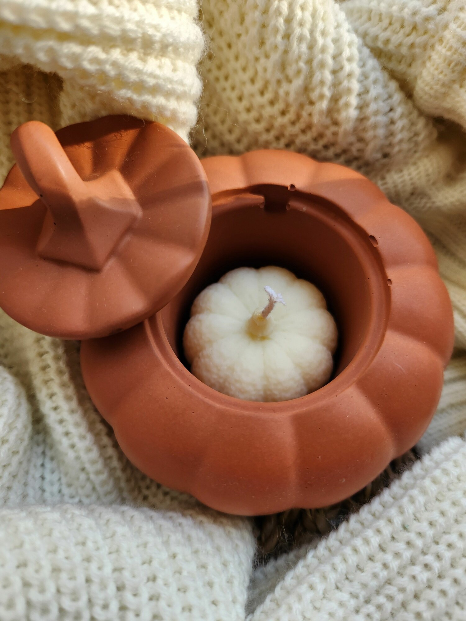 Шкатулка декоративная из гипса "Тыква" со свечой "Тыковкой"/Уютный, осенний декор для Вашего дома/Праздник Halloween