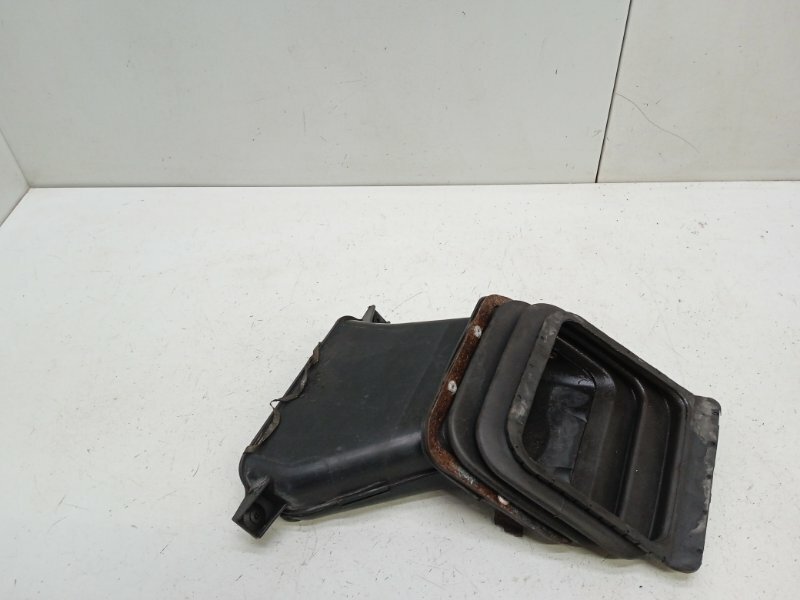 Б/У Мазда Милления USA Воздуховод Mazda Millenia 2002 159029 MAZDA арт. KJ011356Y