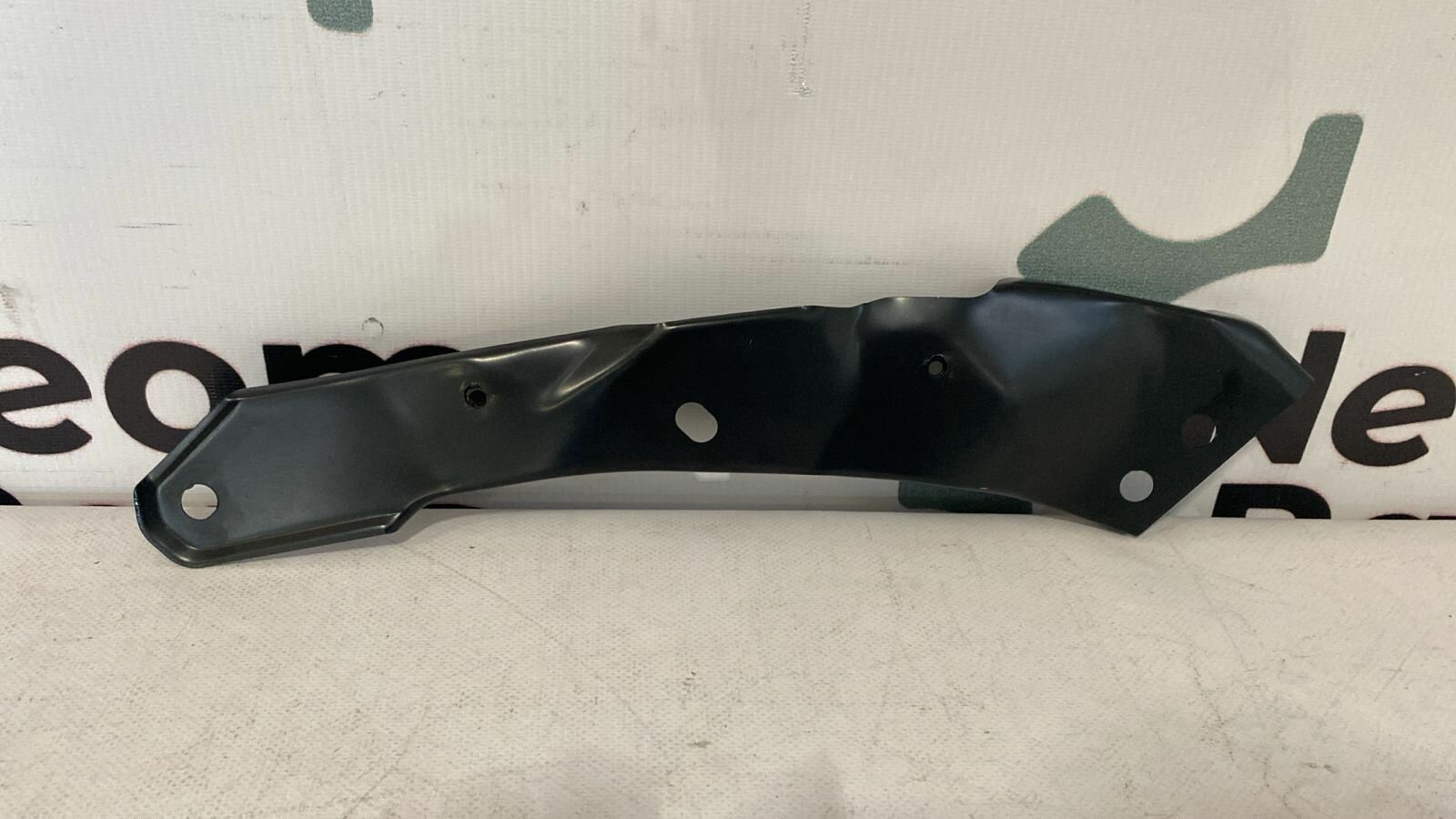 Планка левой фары VW Golf 6 2009-2013