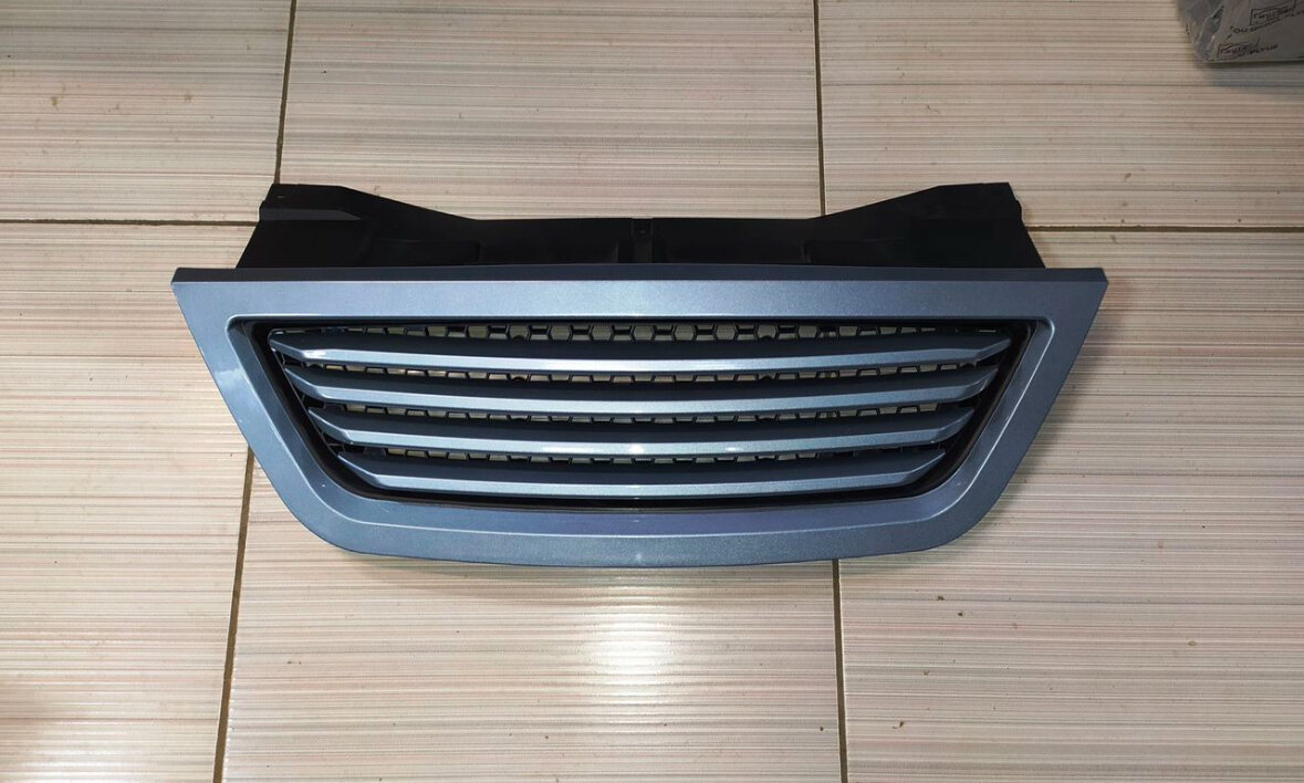 Решетка радиатора Daewoo Nexia N150 AMG, цвет голубой