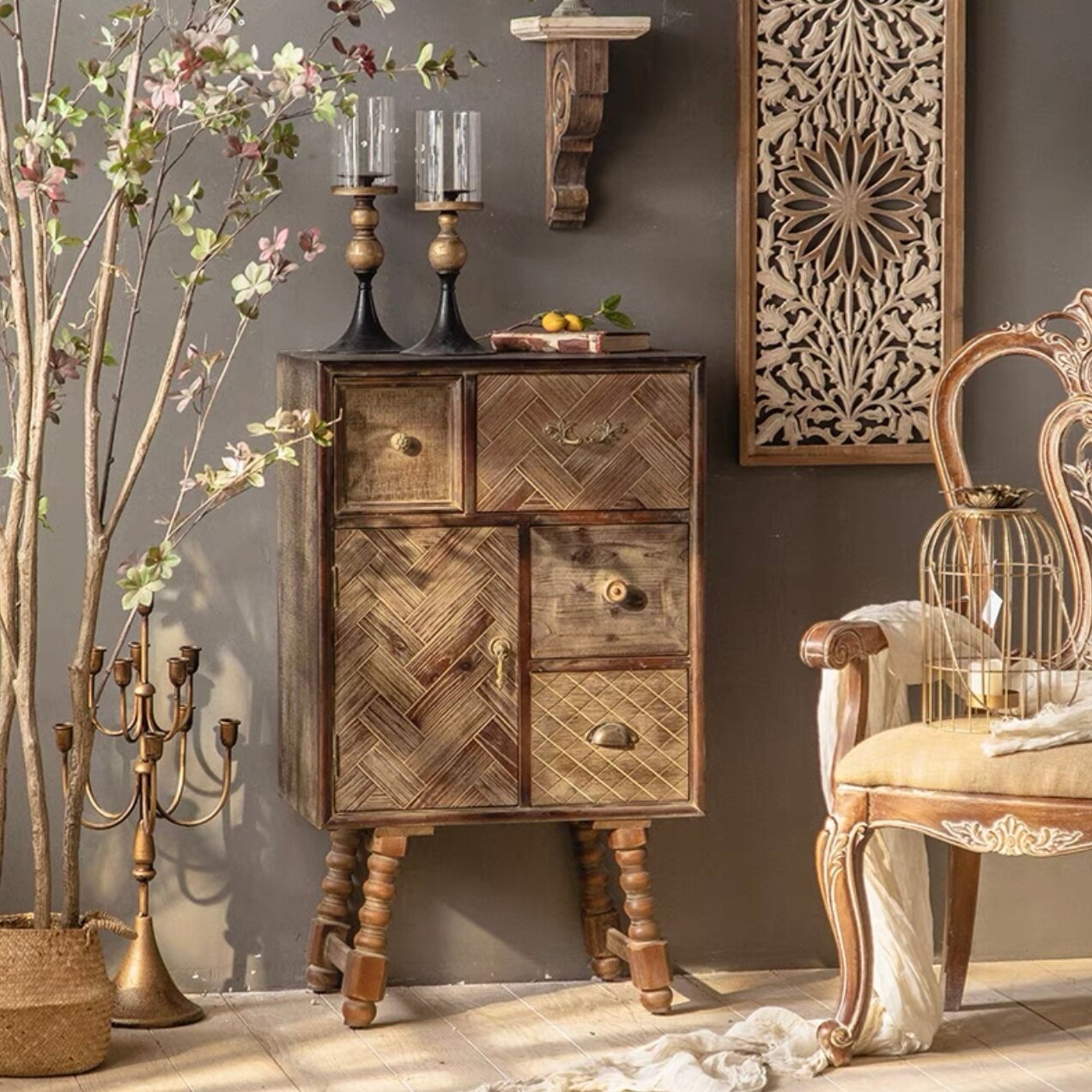 Винтажный высокий комод Baytone в американском стиле (60*40*100 см)